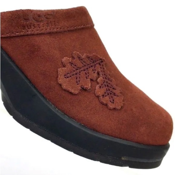 UGG | Shoes | Ugg Willow Foliage Rust Brown Shearling Lined Clogs ...